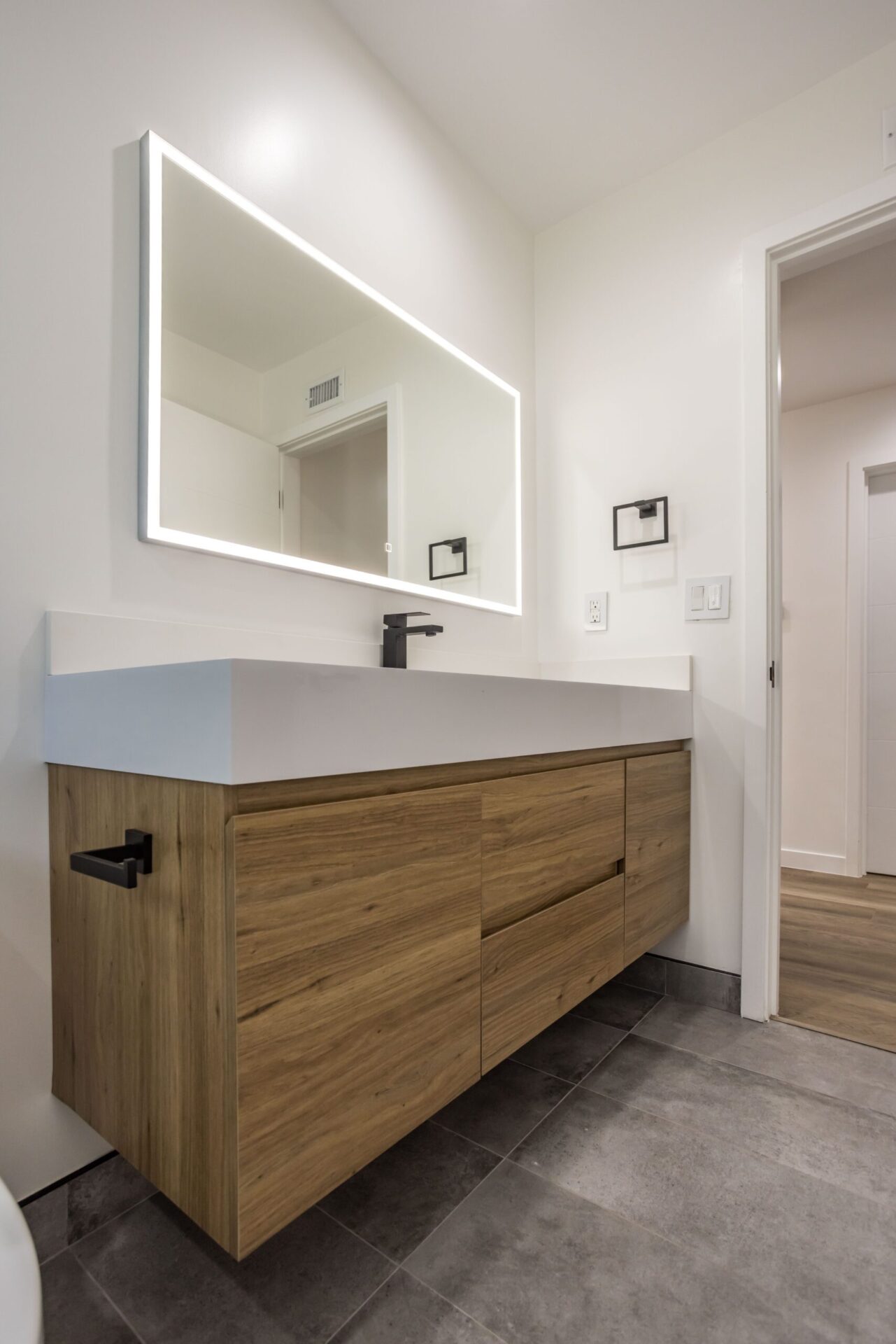 Complete Remodel & Addition – West Hills - MY Home Builders, Inc.